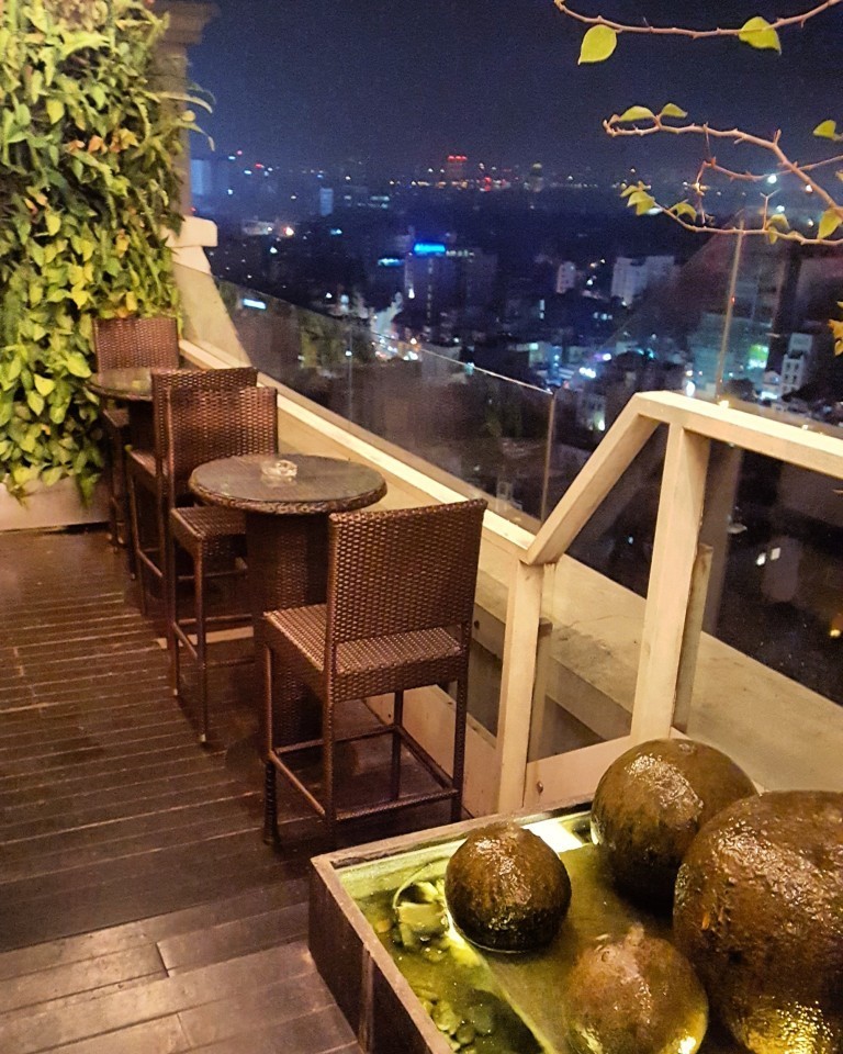 3 Must-Visit Rooftop Bars in Hanoi, Vietnam – Wander with Bri